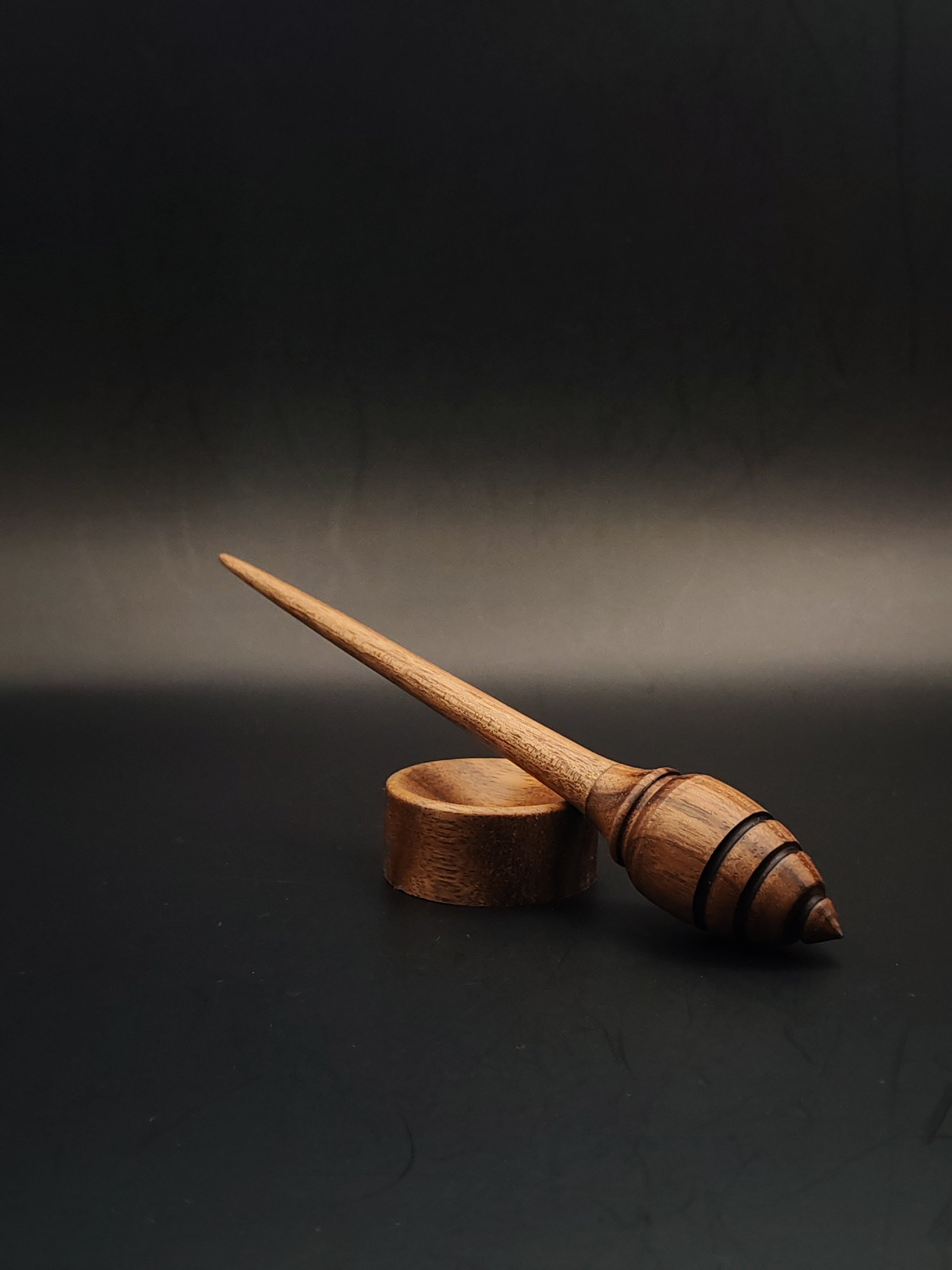 Handmade Spindles and Yarn Spinning Tools – Kravelli
